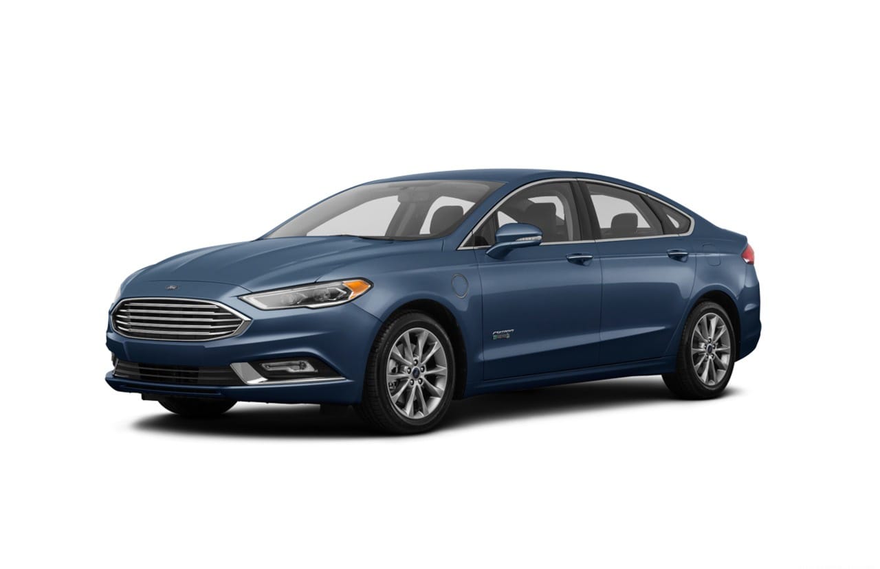 2018 Ford Fusion Energi Sedan vs 2018 Kia Stinger | CARHP