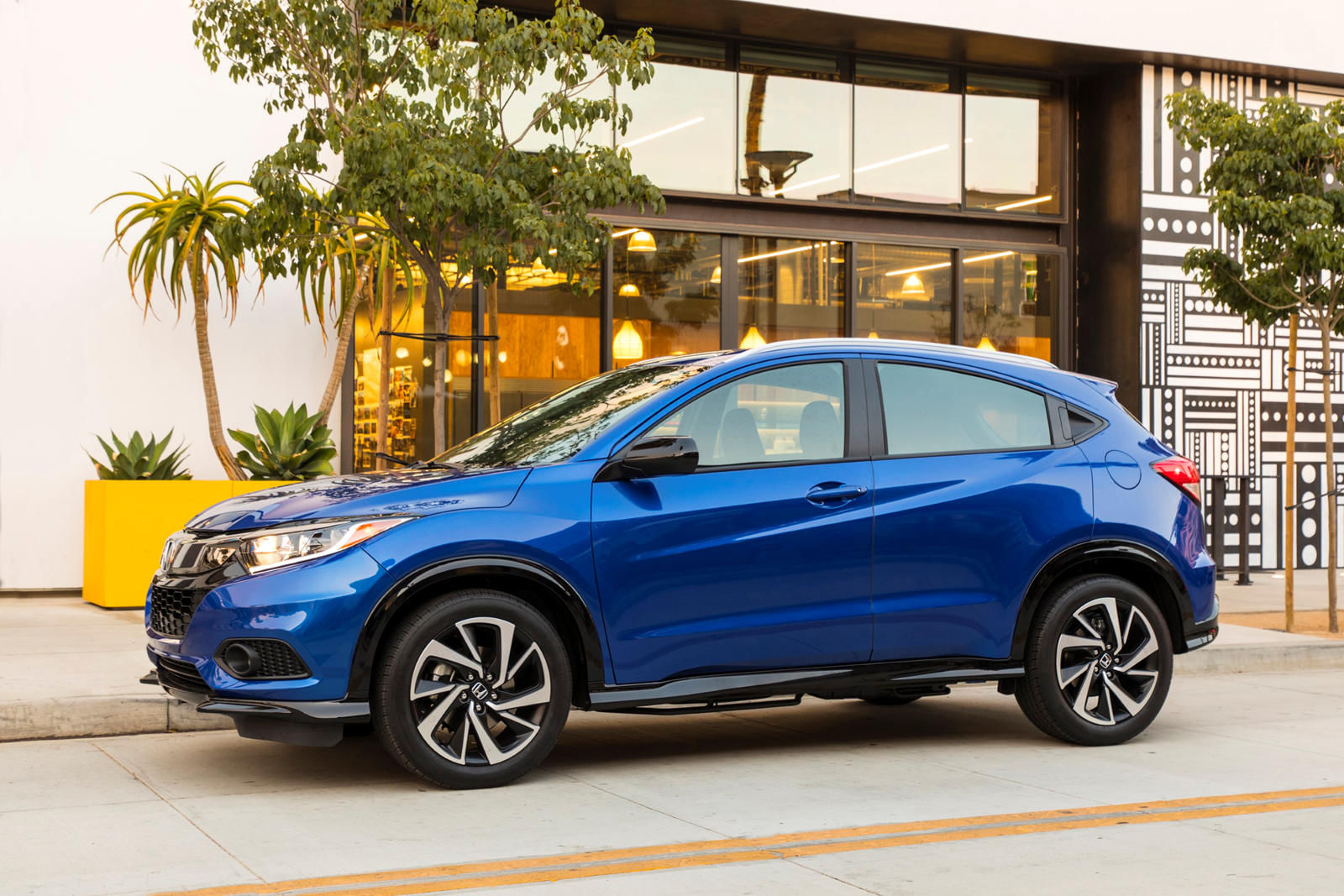 2022 Honda HR-V Price, Review, Pictures and Specs | CARHP