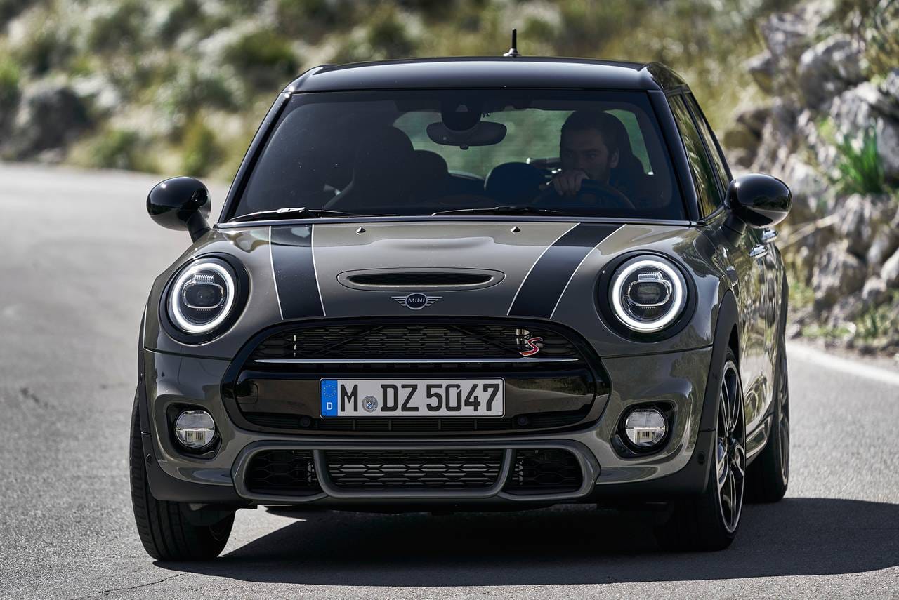 2019 Mini Hardtop 4 Door Price, Review, Pictures and Cars for Sale | CARHP