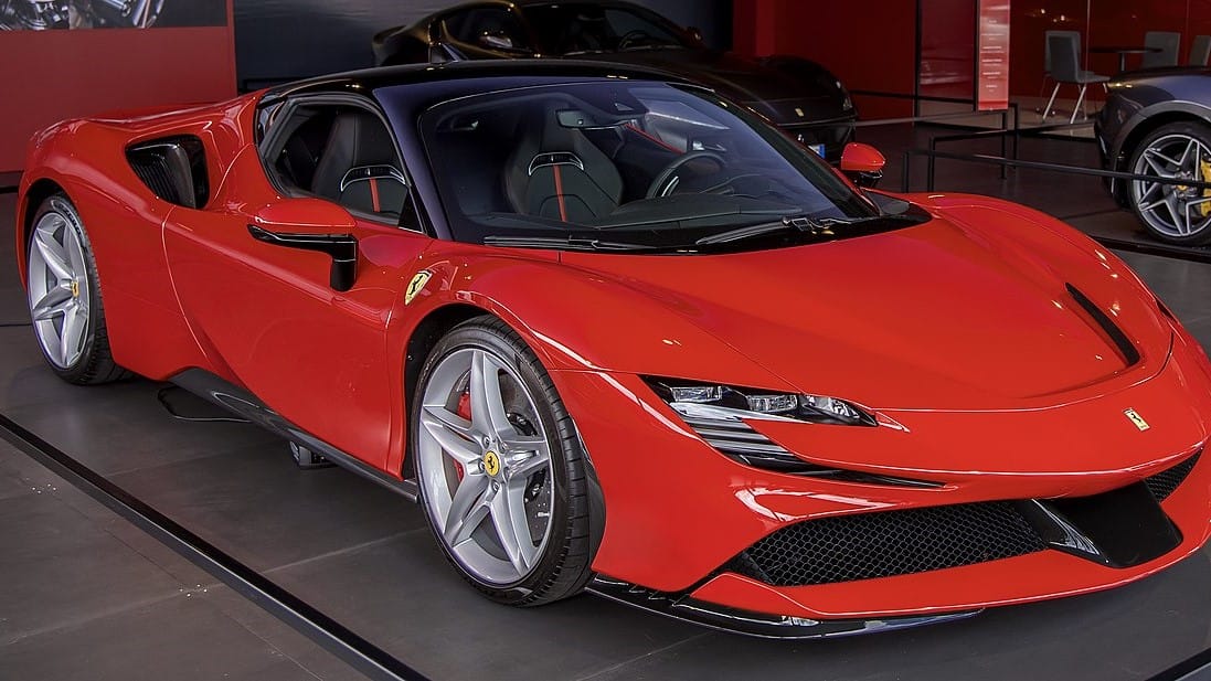 Ferrari SF90 Versione Speciale Spied