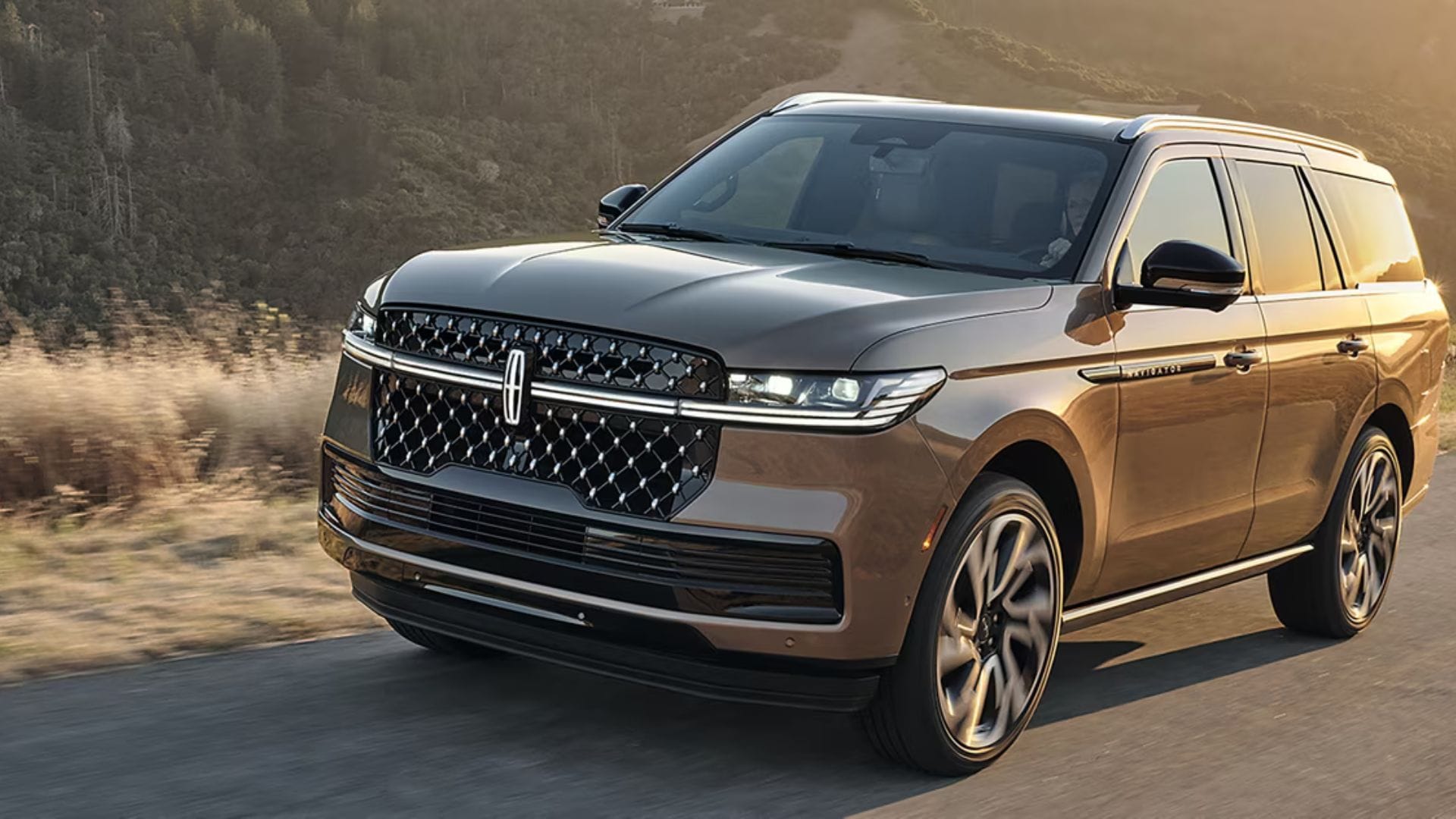 The New Navigator drops the base trim and has more features than your ...