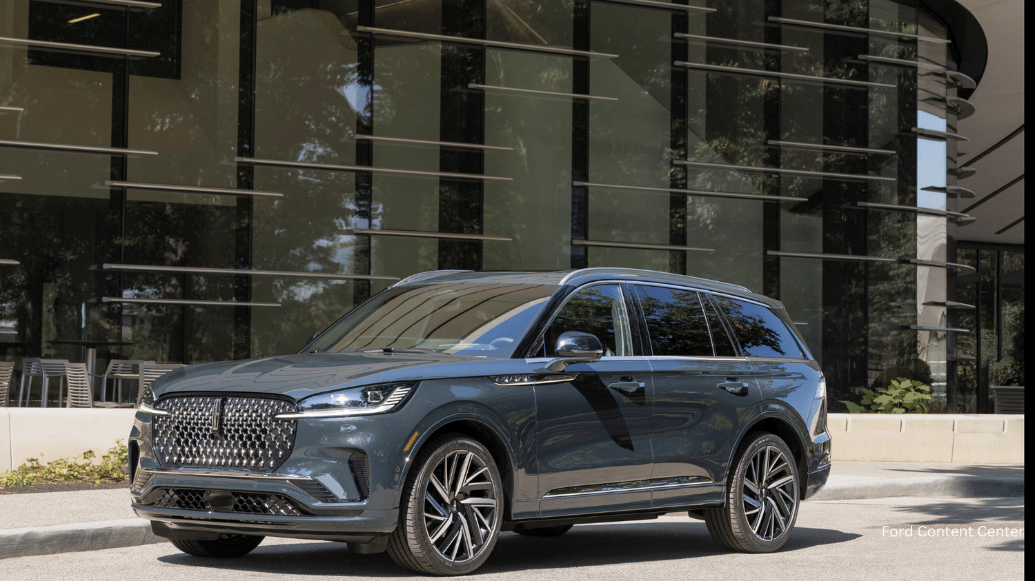 All-New 2025 Lincoln Aviator Gets Stunning Facelift and Ford BlueCruise ...
